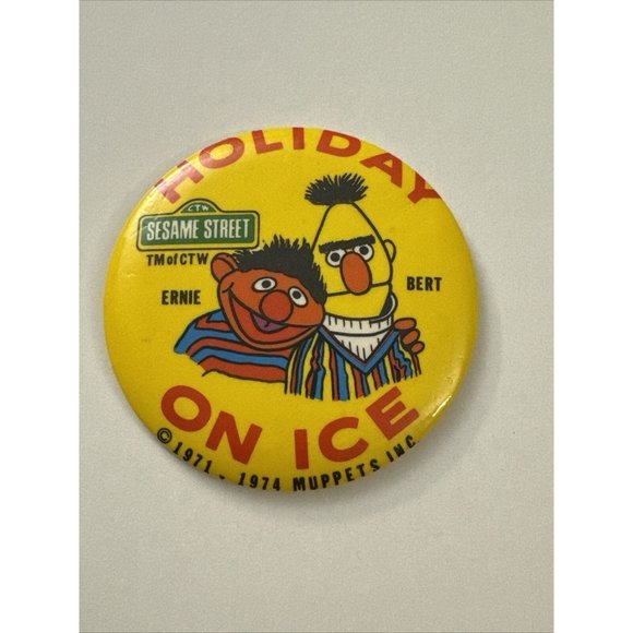 Other | Vintage 1974 Holiday On Ice Muppets Sesame Street Ernie Bert ...